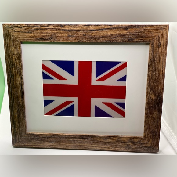 Crown Royal LF | Art | Uk Flag In 8x Photo Frame Laminated Flag 5x7gift ...